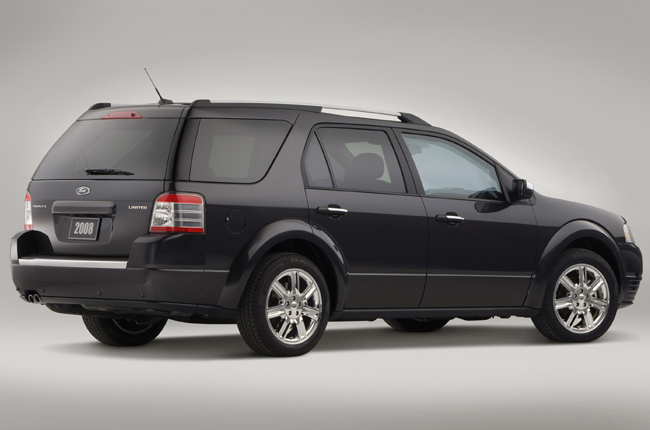 Ford Taurus X 2008 - Conduciendo.com