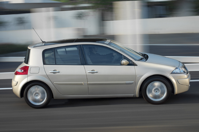 Renault Megane II hatchback - Conduciendo.com