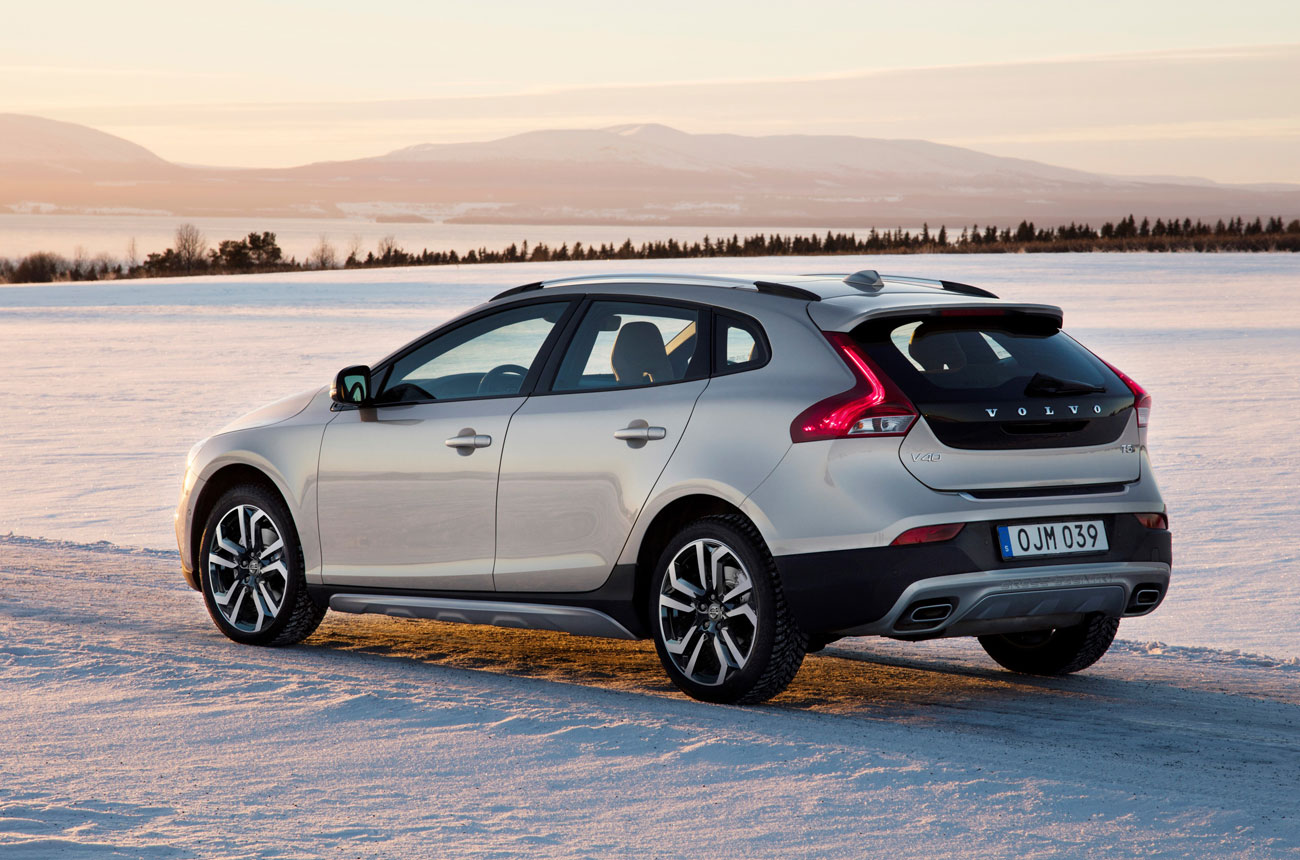 Volvo V40 Cross Country T4 2017 - Conduciendo.com