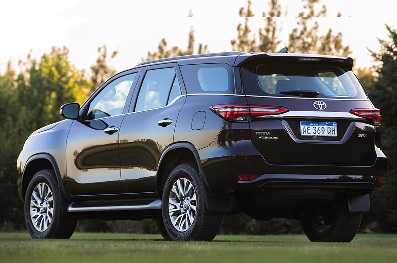 Toyota SW4 SR 4X4 5A 6AT 2020 - Conduciendo.com